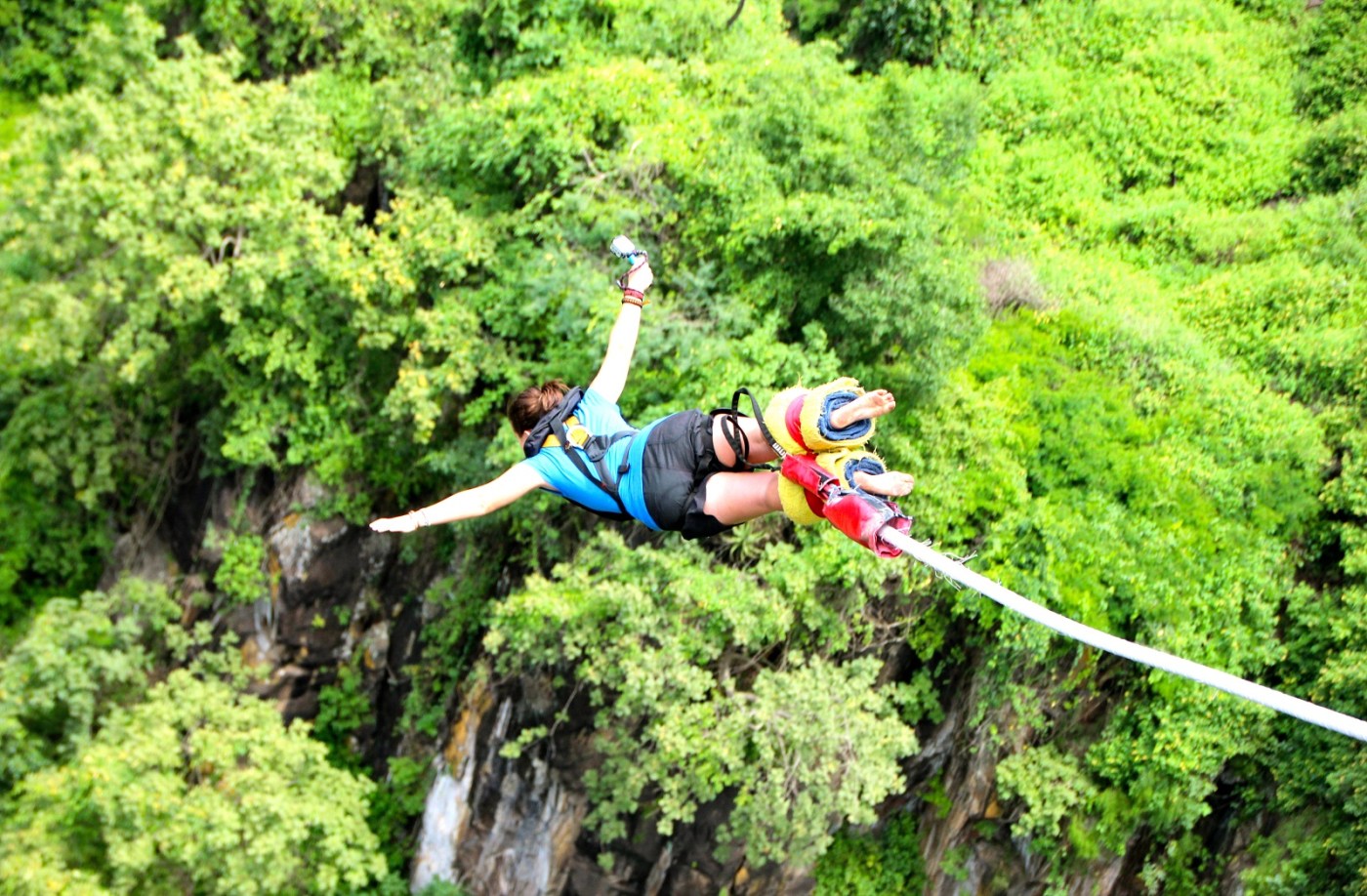 Bungee Jumping Adventure in Victoria Falls | Tamuka Travel